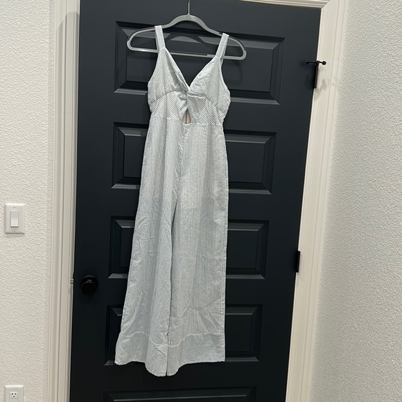 Le Lis | Pants & Jumpsuits | Le Lis Romper With Partial Lining | Poshmark